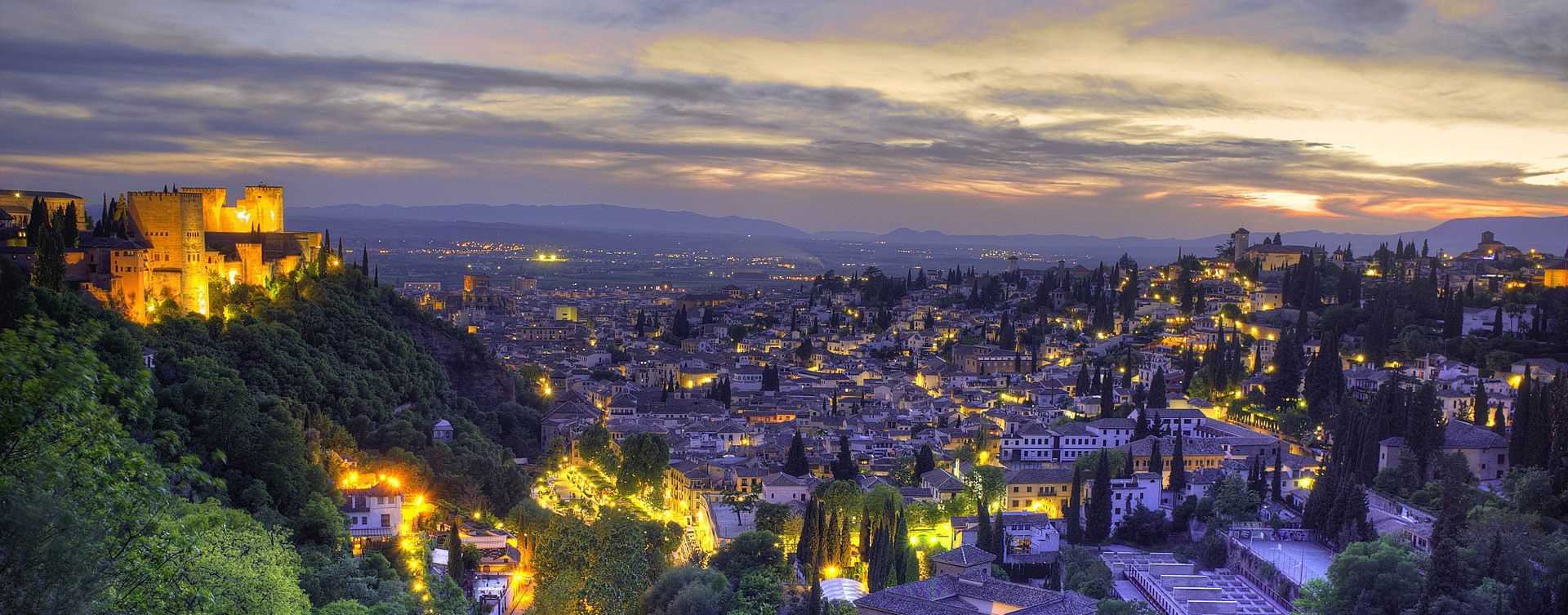 Guided Tours with tickets Alhambra Granada Palace